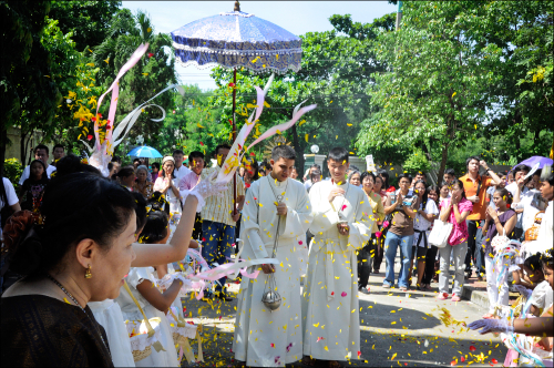 สมโภชพระวรกายและพระโลหิตพระคริสตเจ้าวัดพระชนนีของพระเป็นเจ้า (รังสิต ...